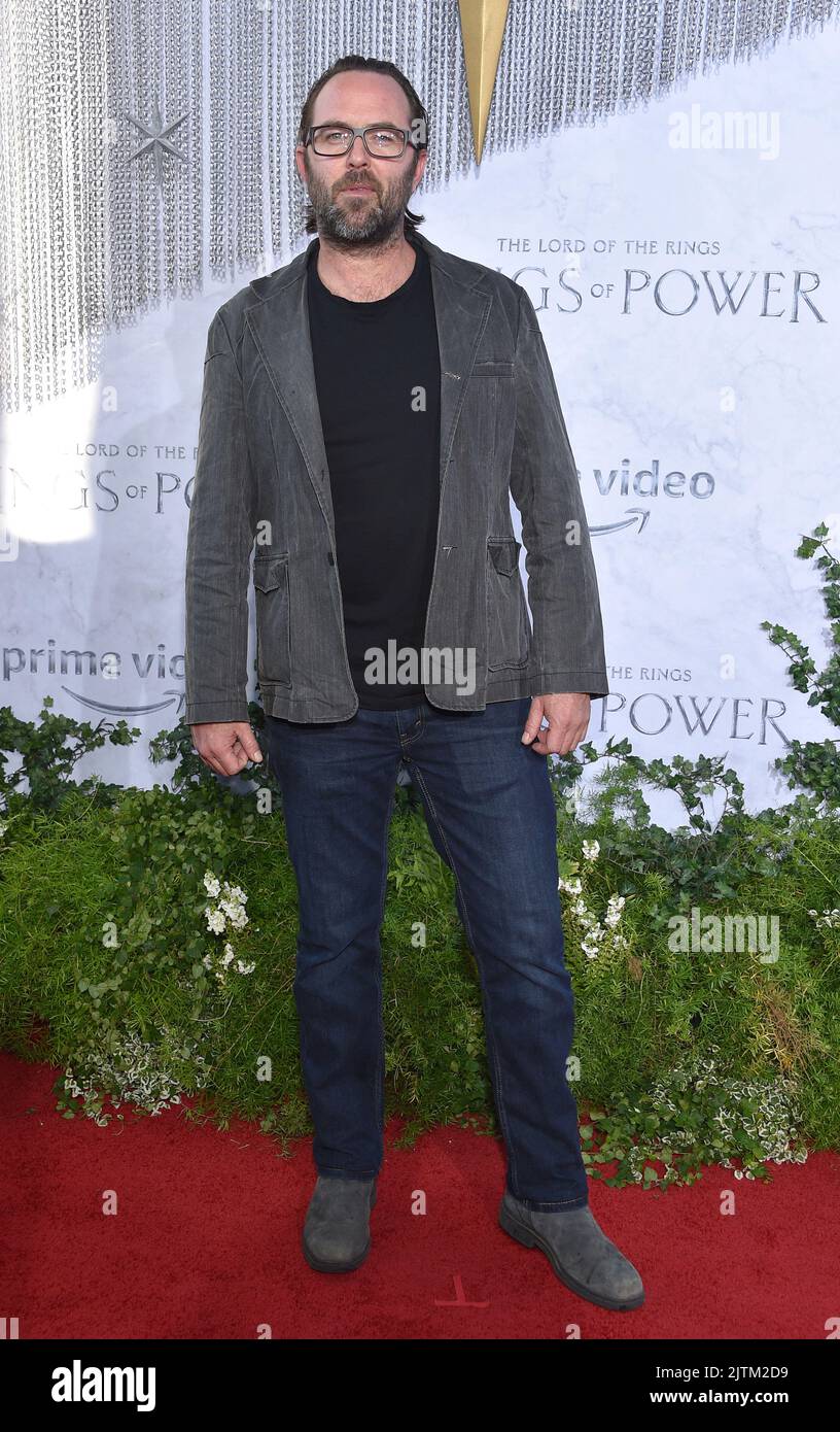 Sullivan Stapleton arriving to "The Lord of the Rings: The Rings of ...