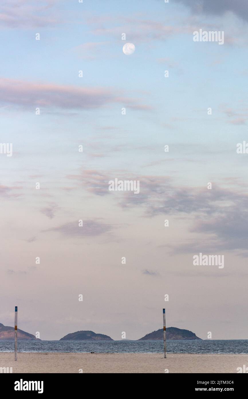 Moonrise wallpaper hi-res stock photography and images - Alamy