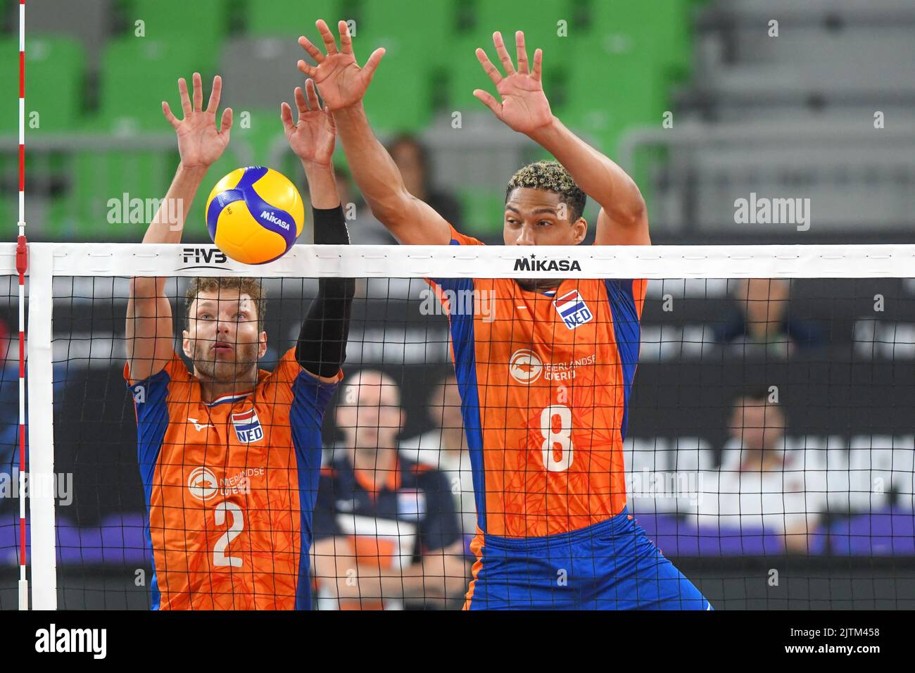 Michael parkinson volleyball hi-res stock photography and images - Alamy