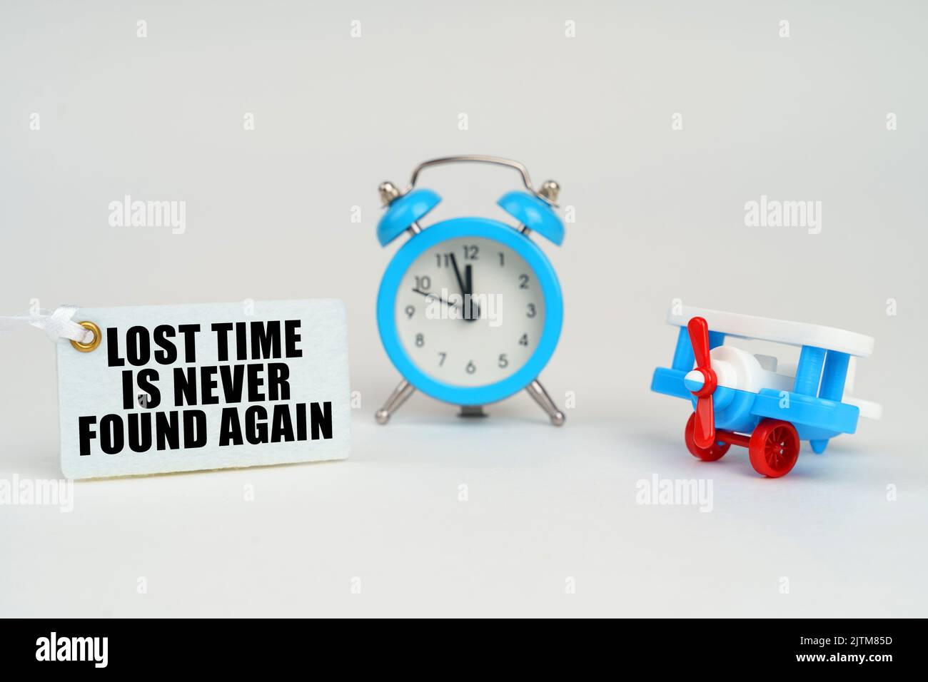 Lost and found sign hi-res stock photography and images - Alamy