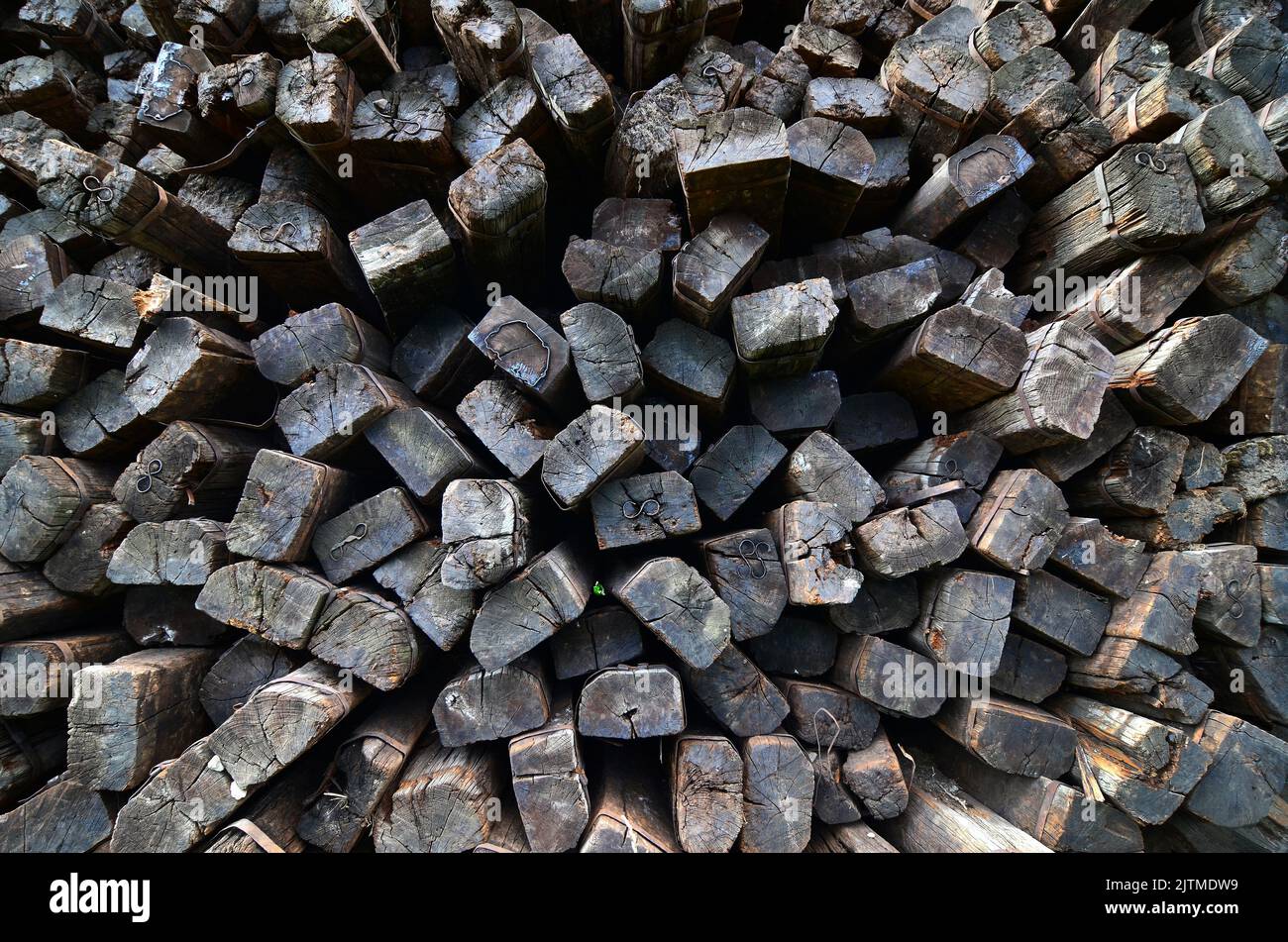 Stack of old railway sleepers hi-res stock photography and images - Alamy