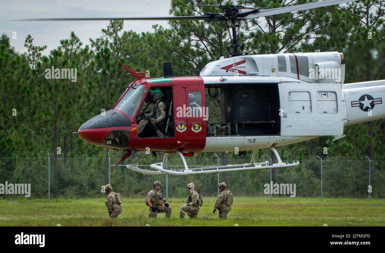 Tactical Air Control Party Airmen from the 20th Air Support Operations ...