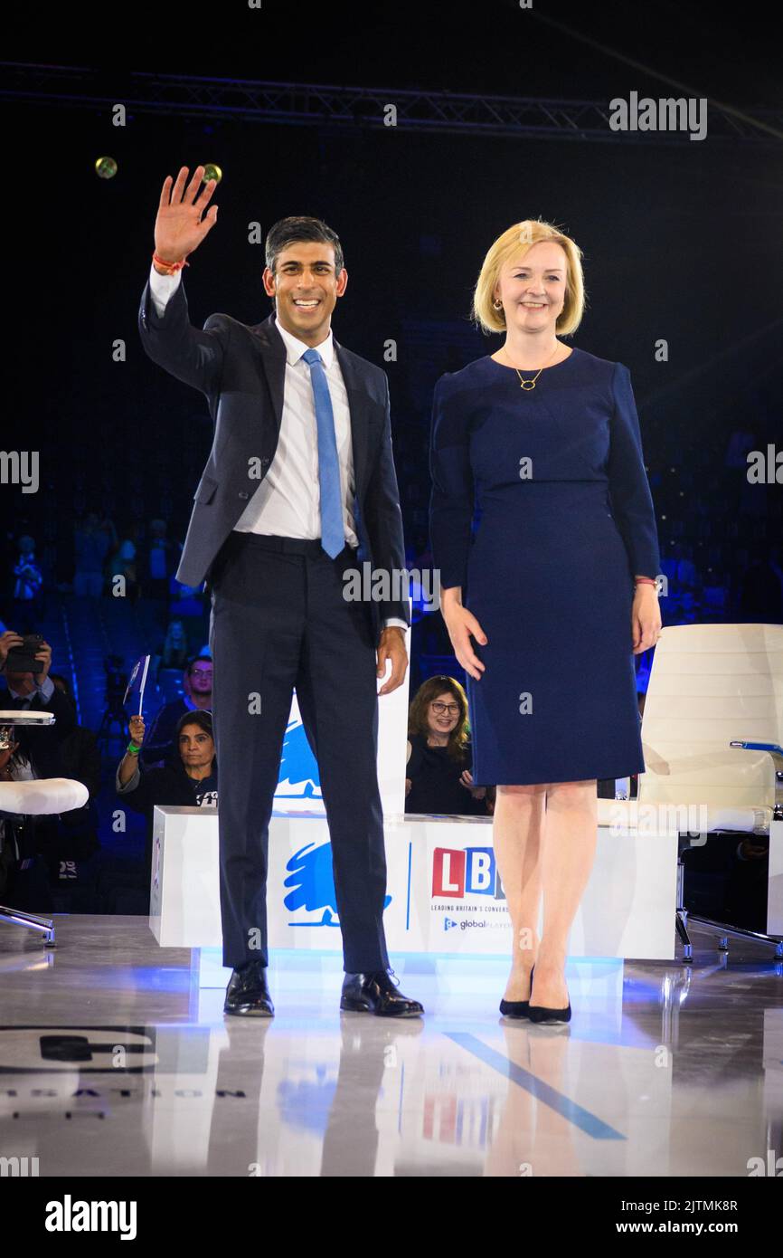 London, UK. 31 August 2022. Rishi Sunak and Liz Truss during a hustings ...