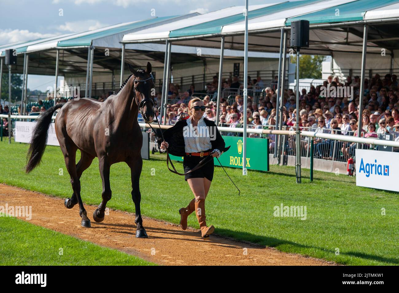 Stamford, UK. 31st Aug, 2022. Emma Hyslop-Webb and Darrant representing ...