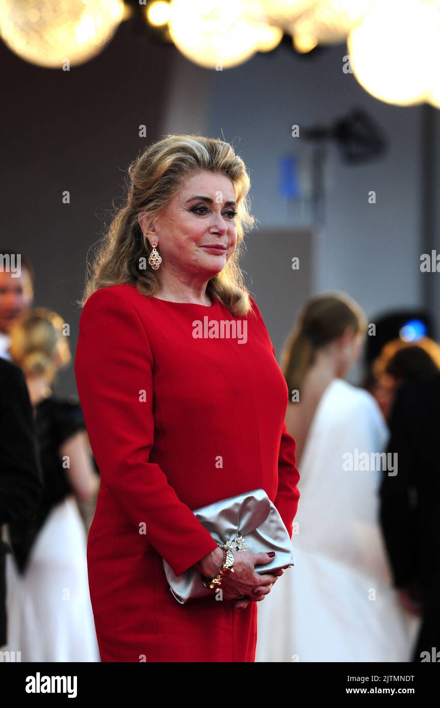 Catherine Deneuve, Leone D'Oro of the 79th Venice Film Festival, La ...