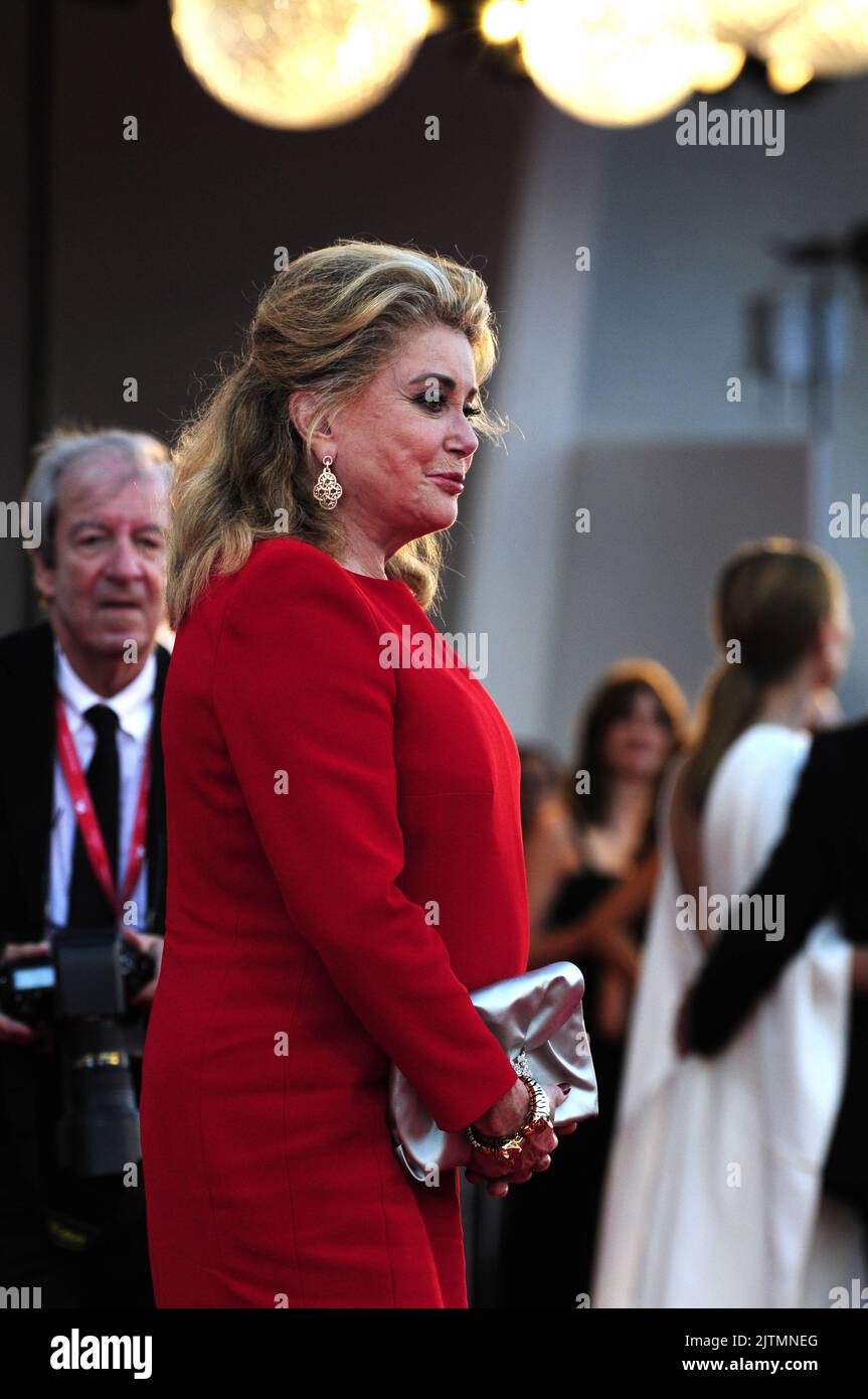 Catherine Deneuve, Leone D'Oro of the 79th Venice Film Festival, La ...