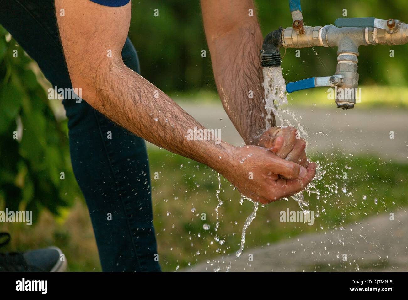Hand washing fountain hi-res stock photography and images - Alamy