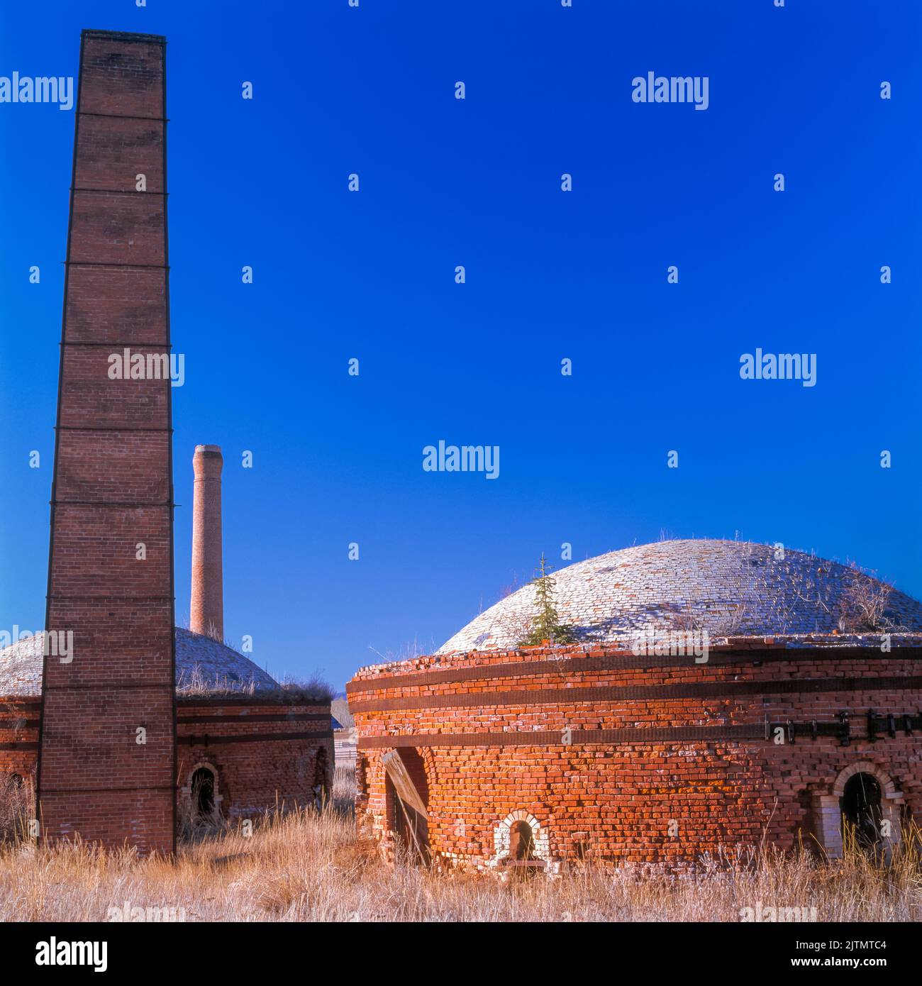 Brick buildiing hi-res stock photography and images - Alamy