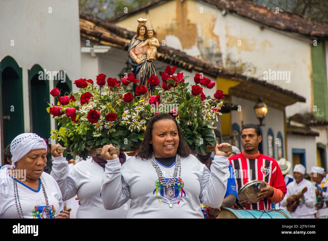 Festa de congado hi-res stock photography and images - Alamy