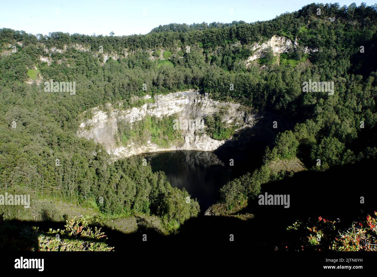 Three color lake hi-res stock photography and images - Alamy