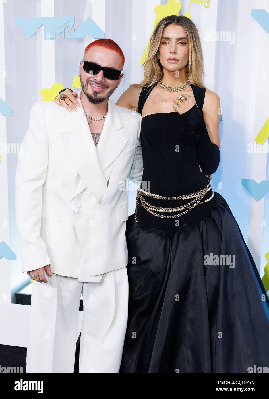 28 August 2022 - Newark, New Jersey - J Balvin and Valentina Ferrer ...
