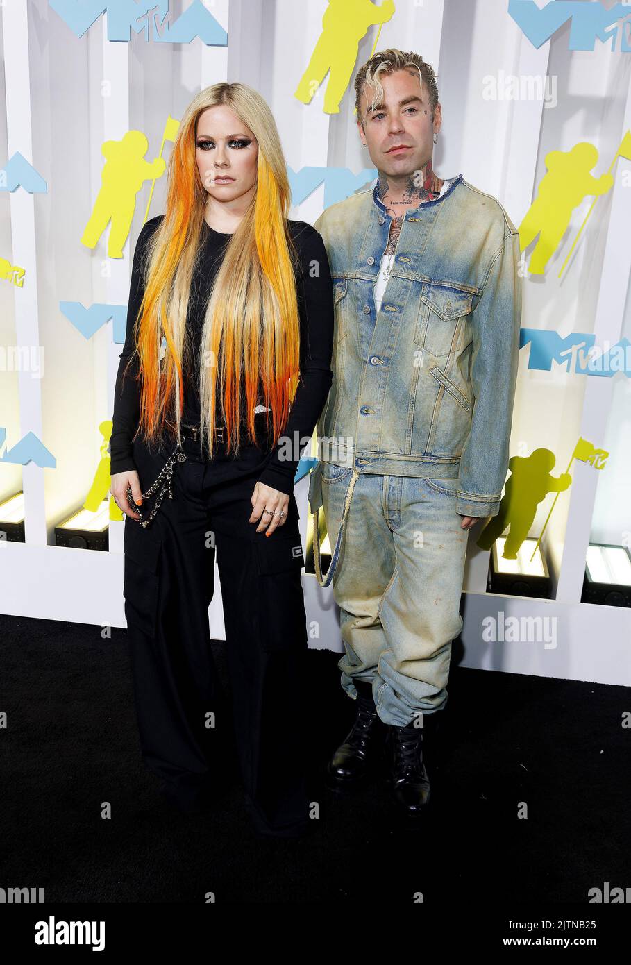 Avril lavigne and mod sun hi-res stock photography and images - Alamy