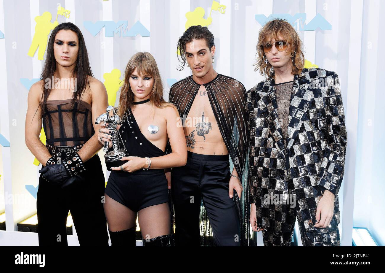 28 August 2022 - Newark, New Jersey - Ethan Torchio, Victoria De Angelis, Damiano David and ...