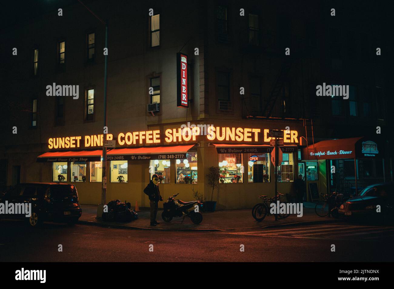 Sunset Diner vintage sign at night, Brooklyn, New York Stock Photo - Alamy