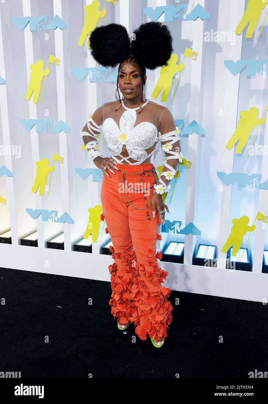 Mtv video music awards 2022 monet hi-res stock photography and images ...