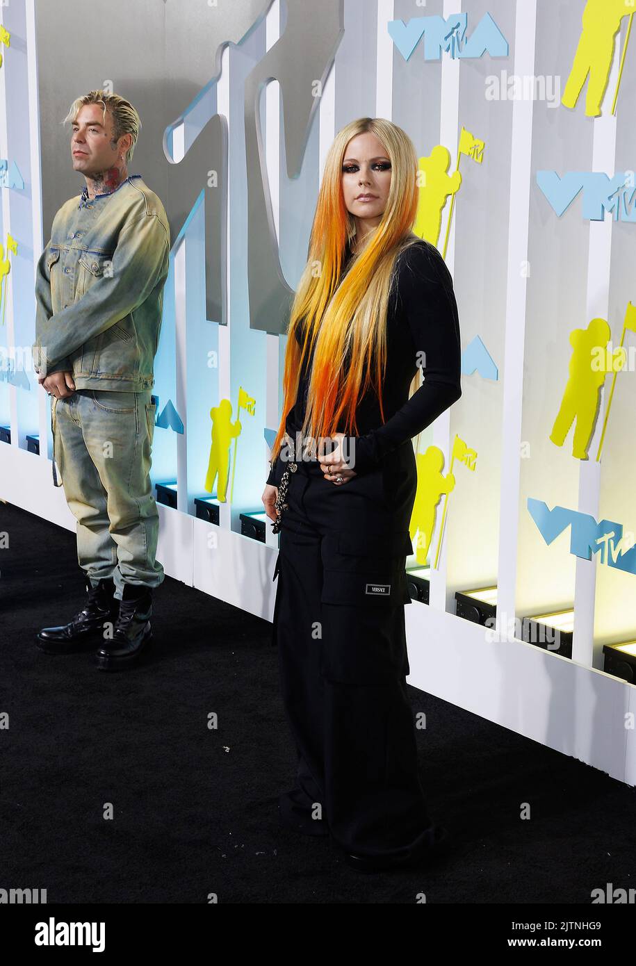 Avril lavigne and mod sun hi-res stock photography and images - Alamy