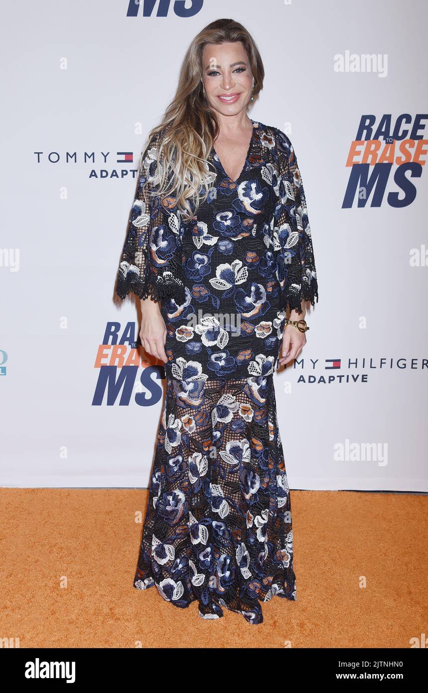 Taylor Dayne arriving at the 29th Annual Race To Erase MS Gala held at ...