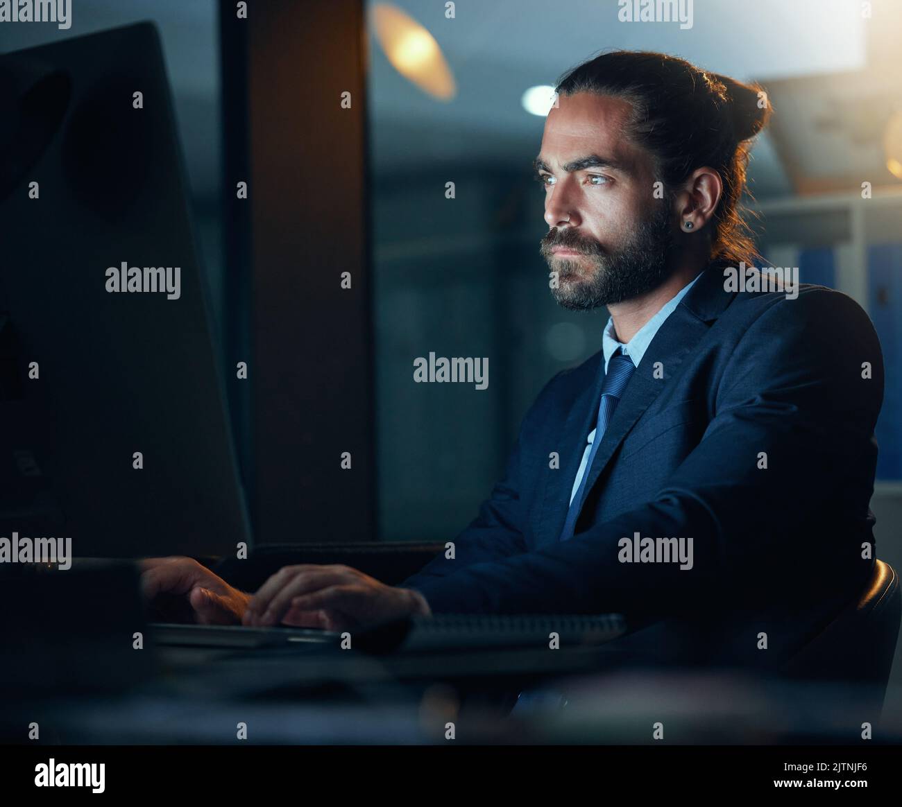 Office business technology internet hi-res stock photography and images ...