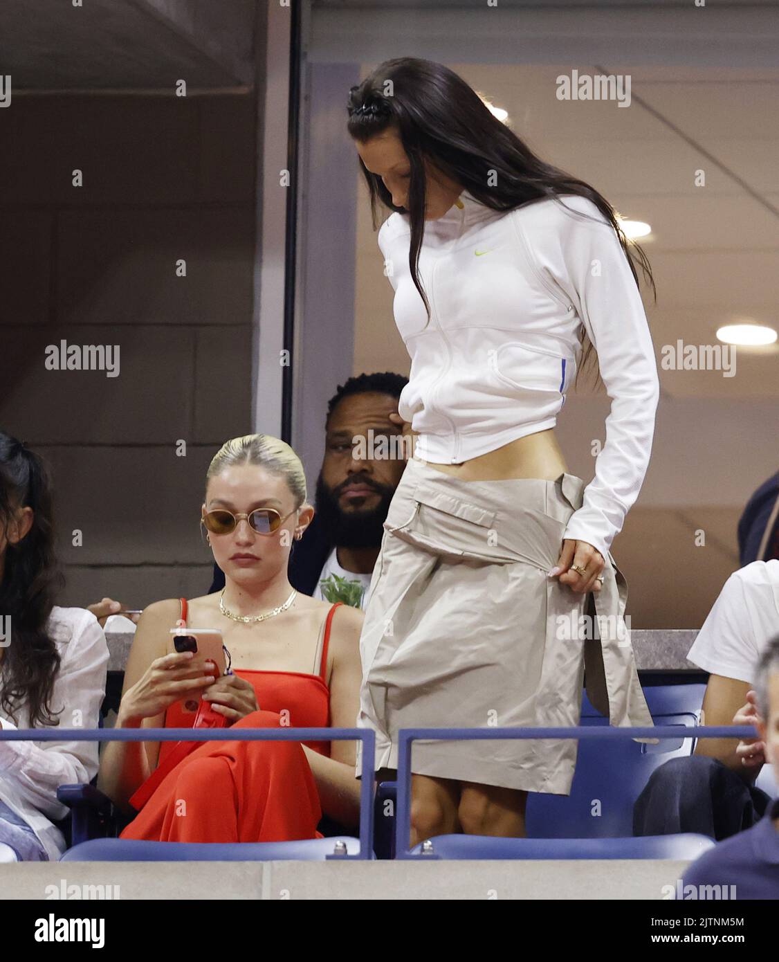 Flushing Meadow, United States. 31st Aug, 2022. Bella Hadid and Gigi ...