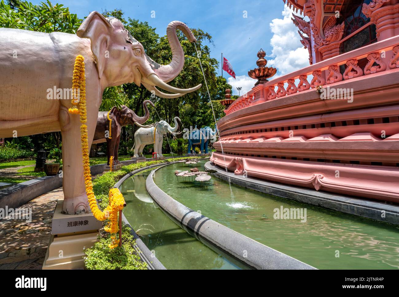 Elephant statues at Erawan Museum in Bangkok Stock Photo - Alamy