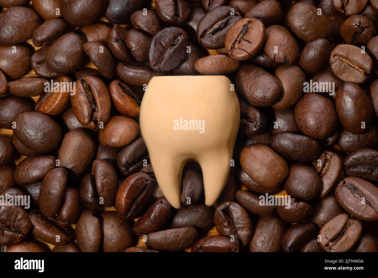 Teeth discoloration hi-res stock photography and images - Alamy