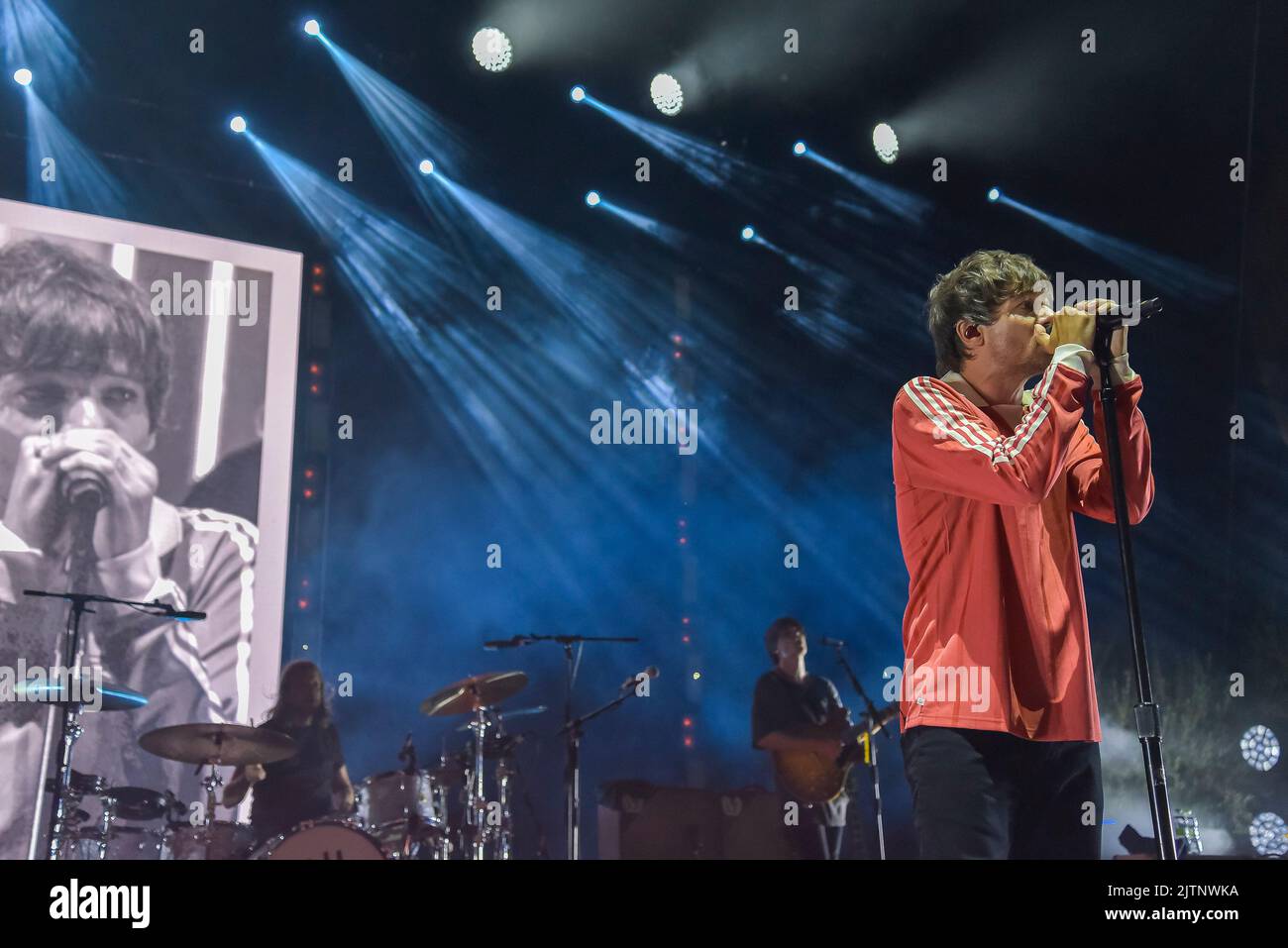 Louis tomlinson 2022 hi-res stock photography and images - Alamy