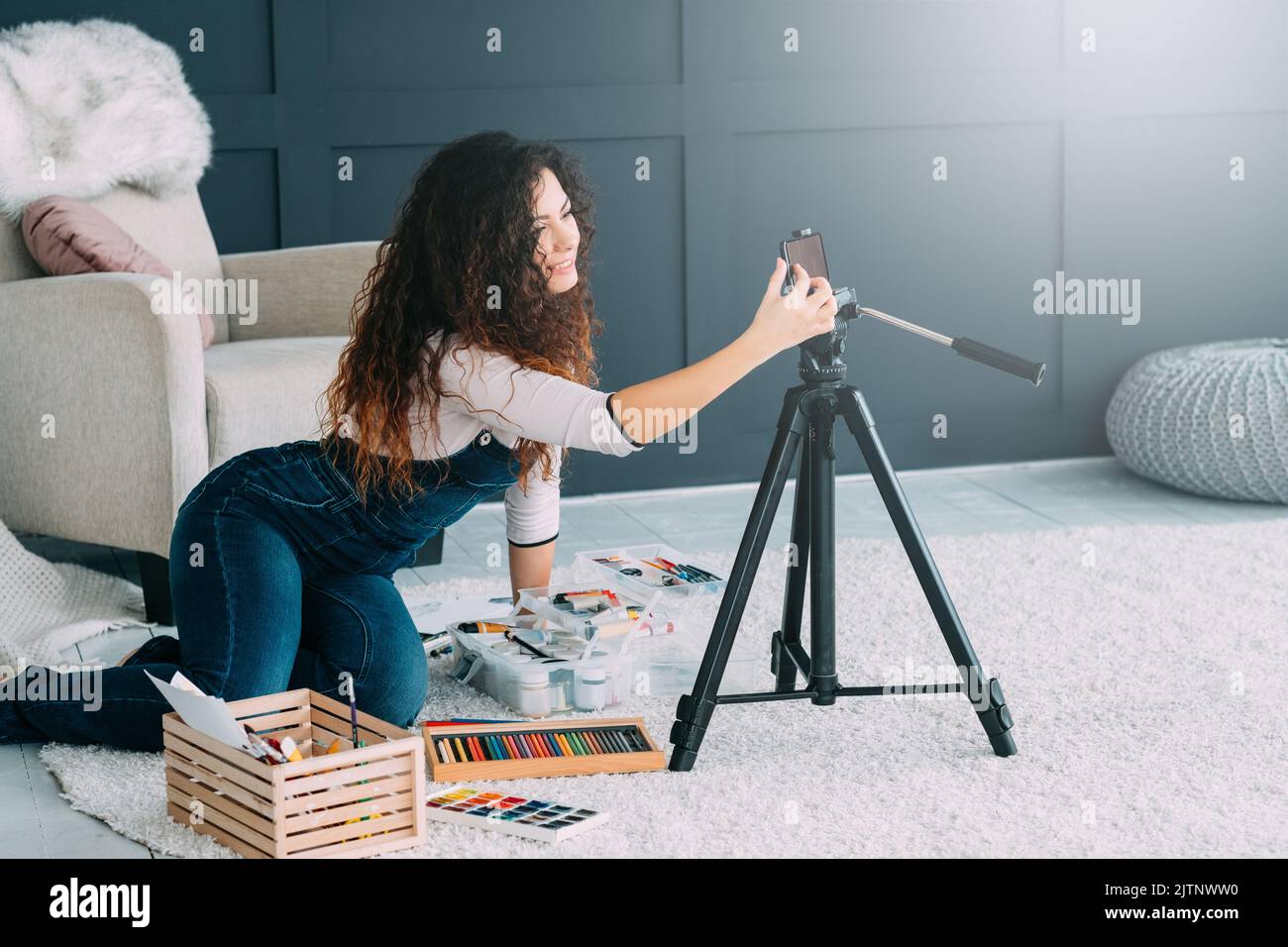 Online communication home video chat hi-res stock photography and ...