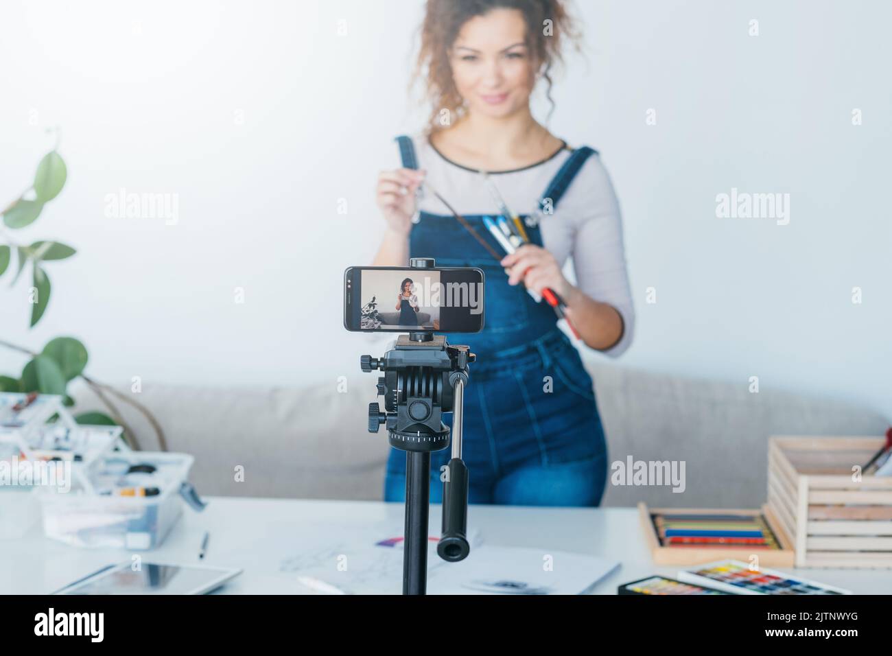 Video record class hi-res stock photography and images - Alamy
