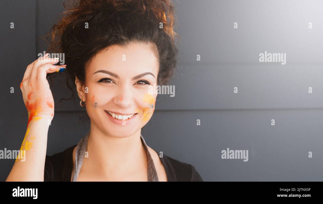 artist lifestyle portrait happy lady paint Stock Photo - Alamy