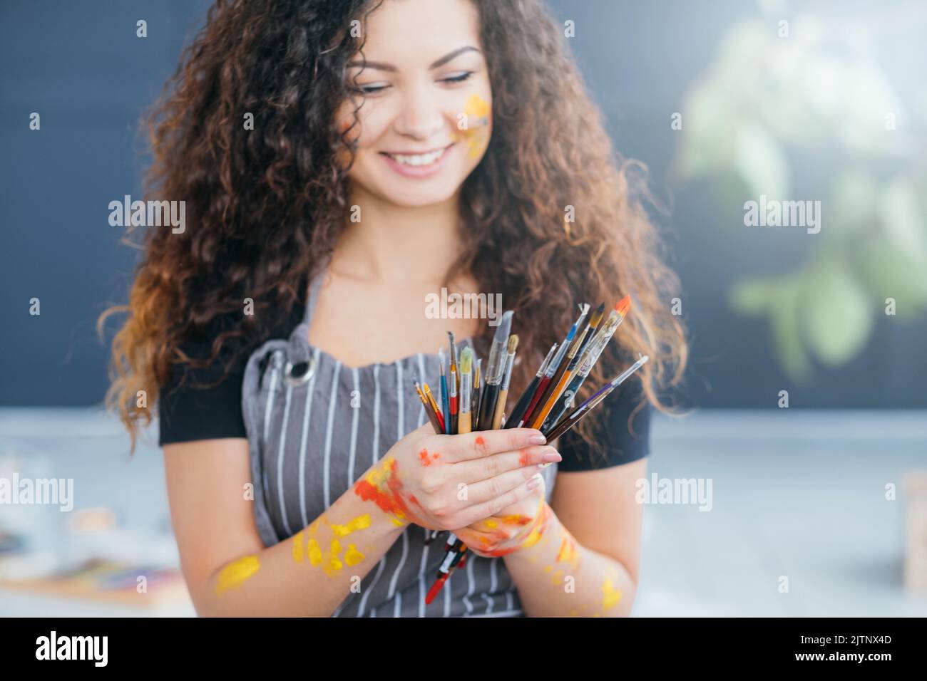 professional artist essential tools paintbrushes Stock Photo - Alamy