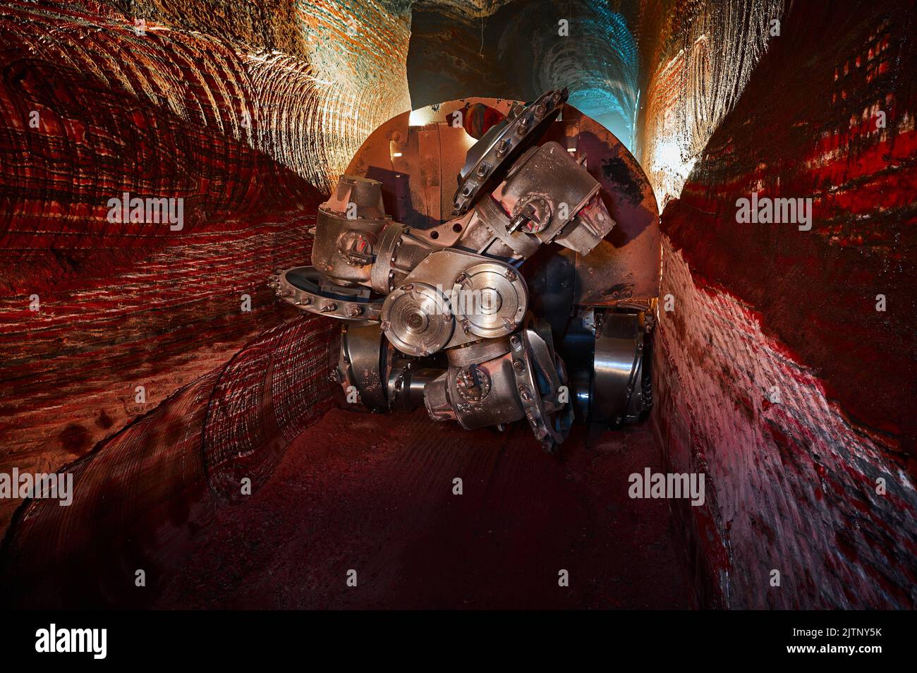Drilling deep tunnel hi-res stock photography and images - Alamy