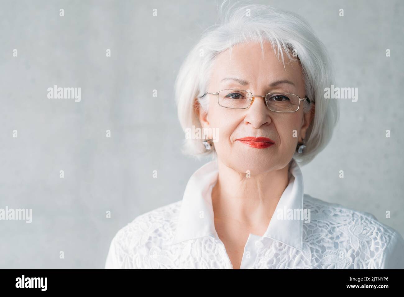 Intelligent eye expression hi-res stock photography and images - Alamy