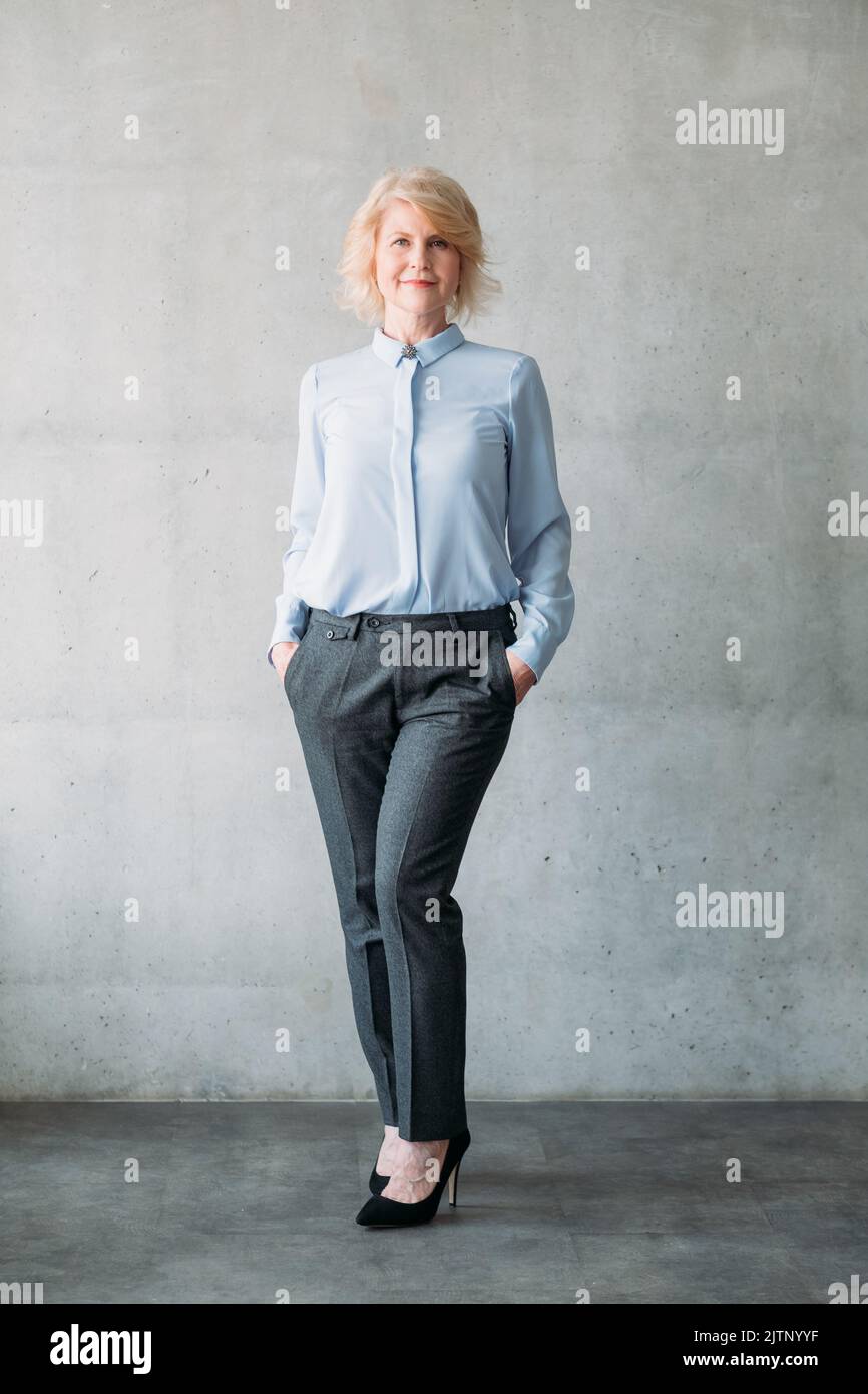 Self confident posture hi-res stock photography and images - Alamy