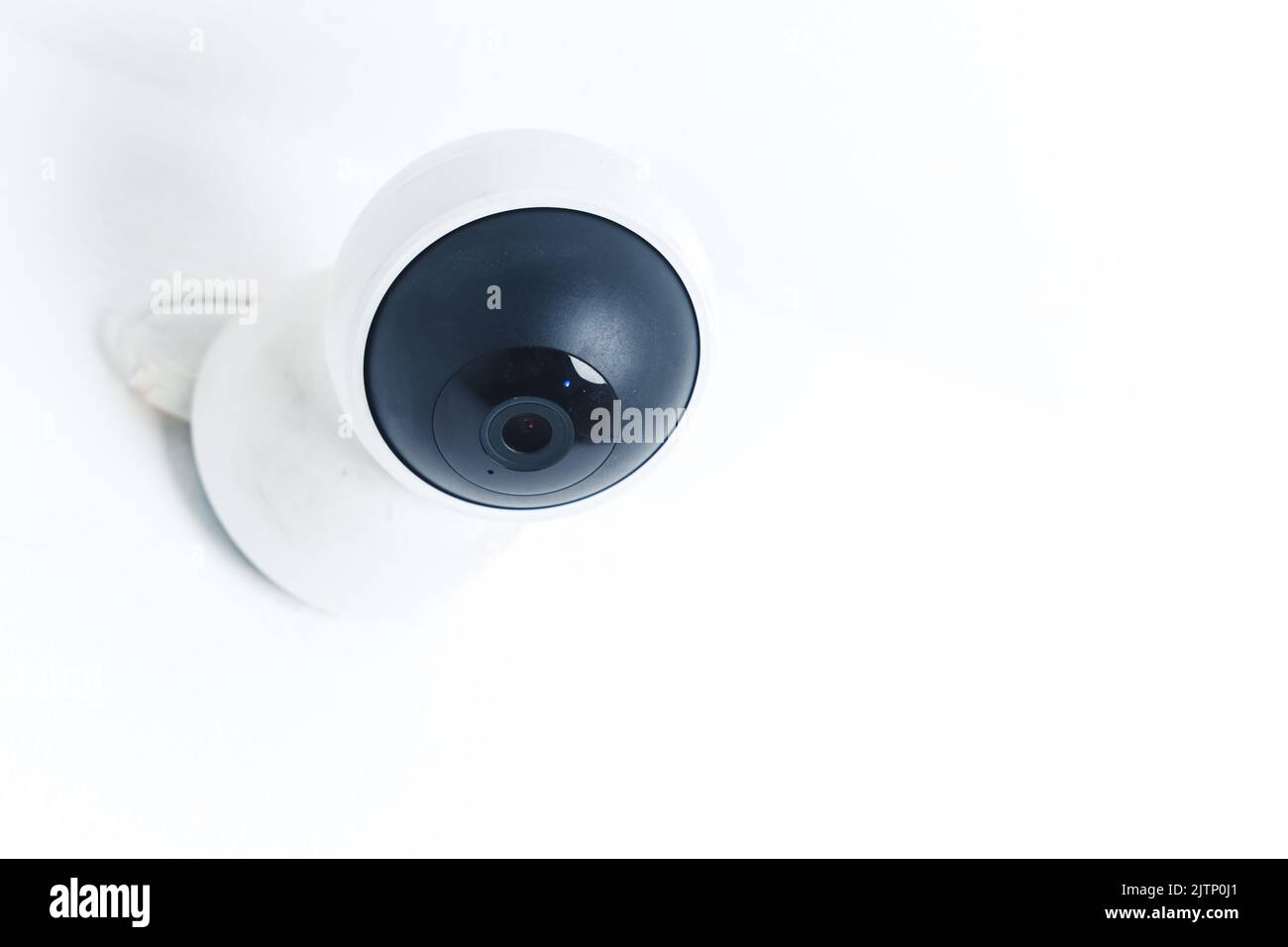 How to install security camera hi-res stock photography and images - Alamy