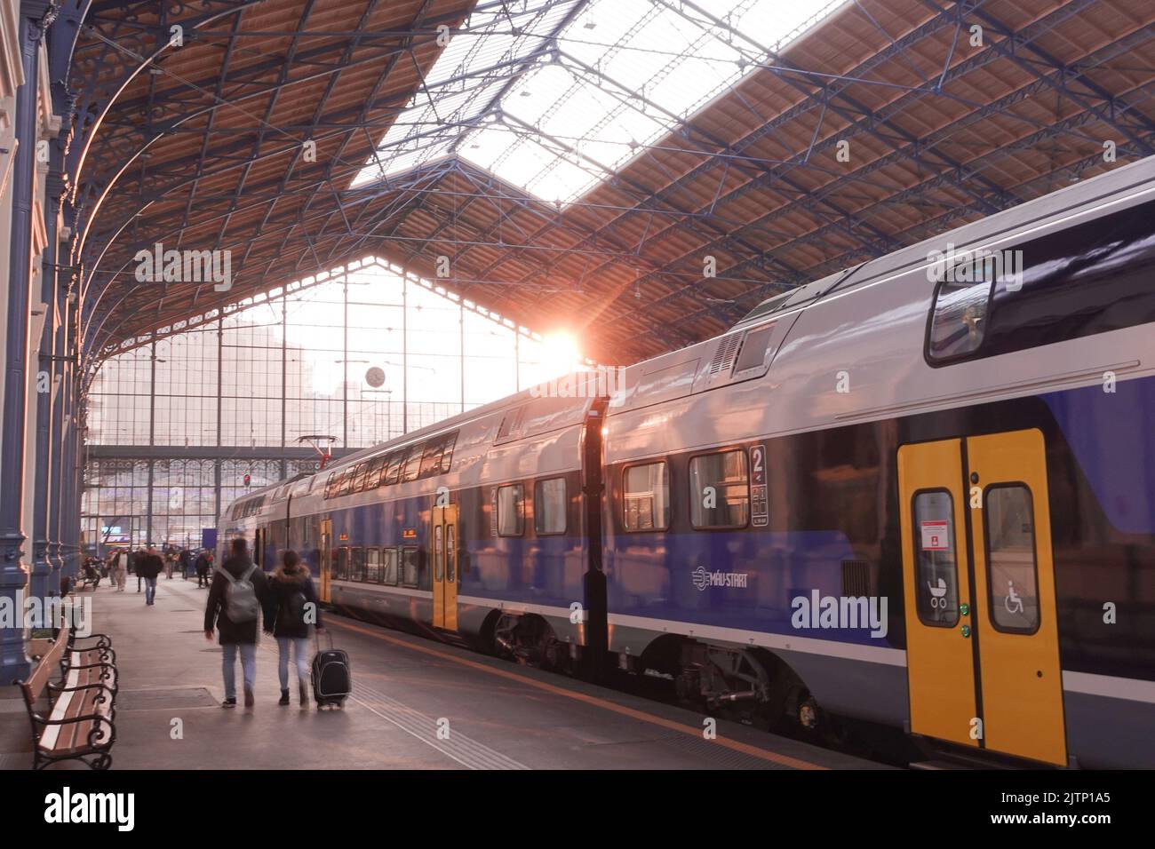 Amt Train Bombardier Bi Level