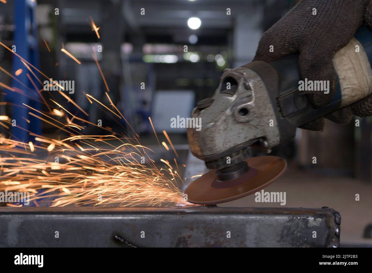 Asian machine worker hi-res stock photography and images - Alamy