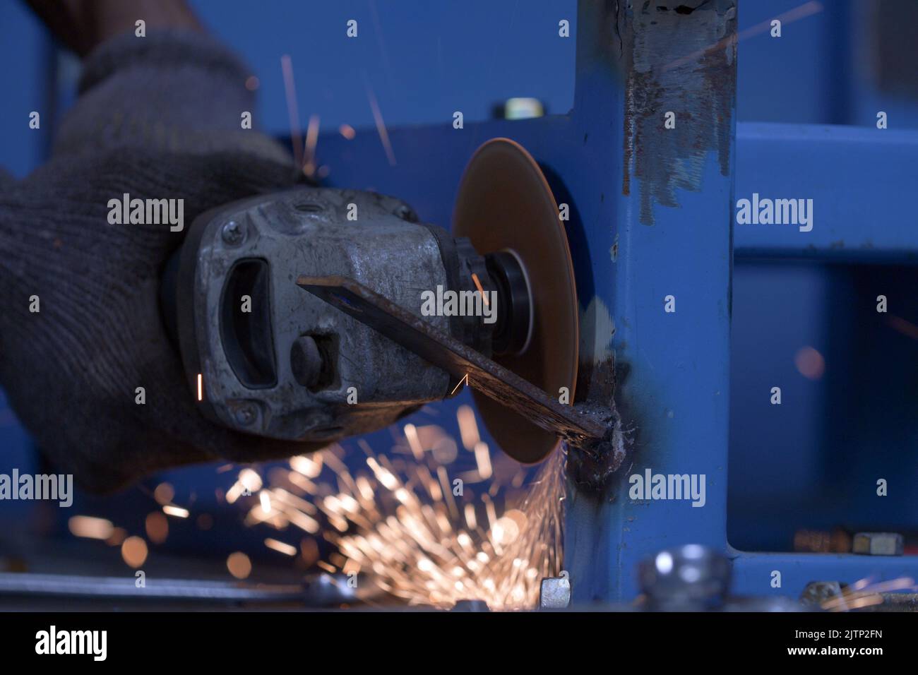 Asian machine worker hi-res stock photography and images - Alamy