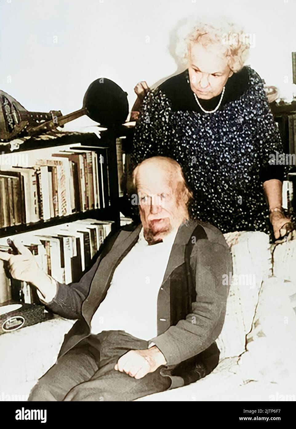 William golding lord of the flies hi-res stock photography and images ...