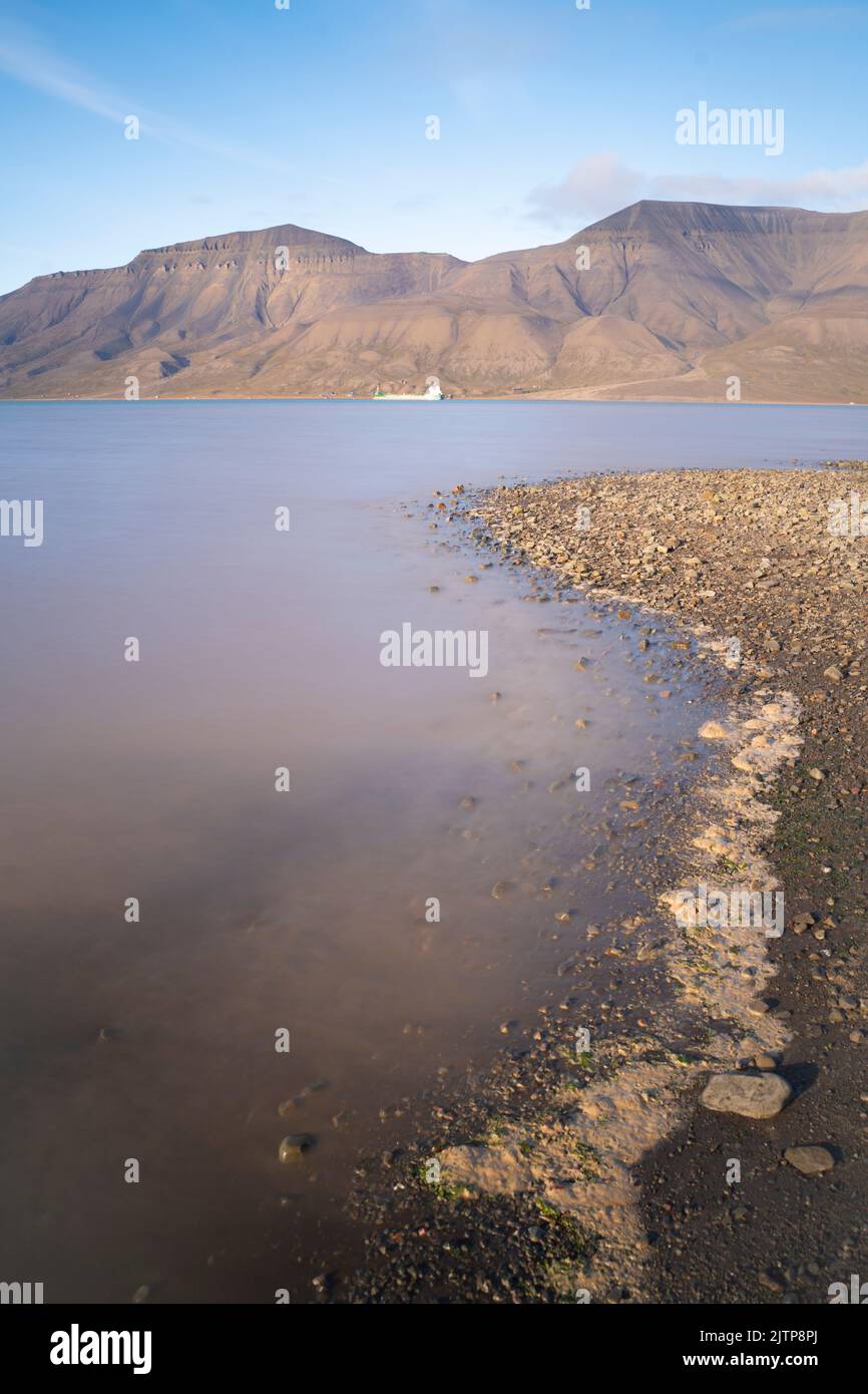 landscape view of the sea in the coast of Svalbard in the arctic ocean ...
