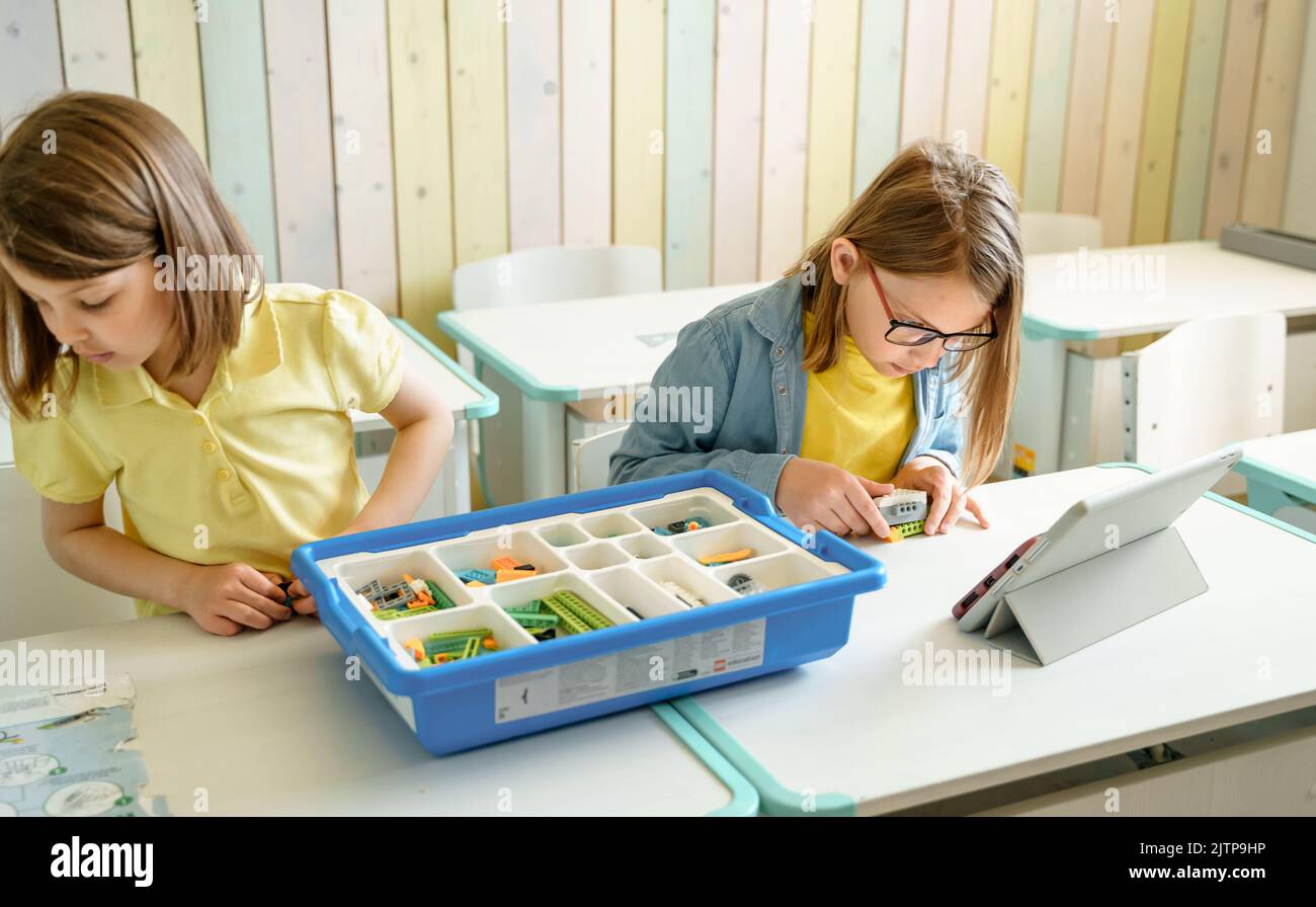 Construction game instructions hi-res stock photography and images - Alamy