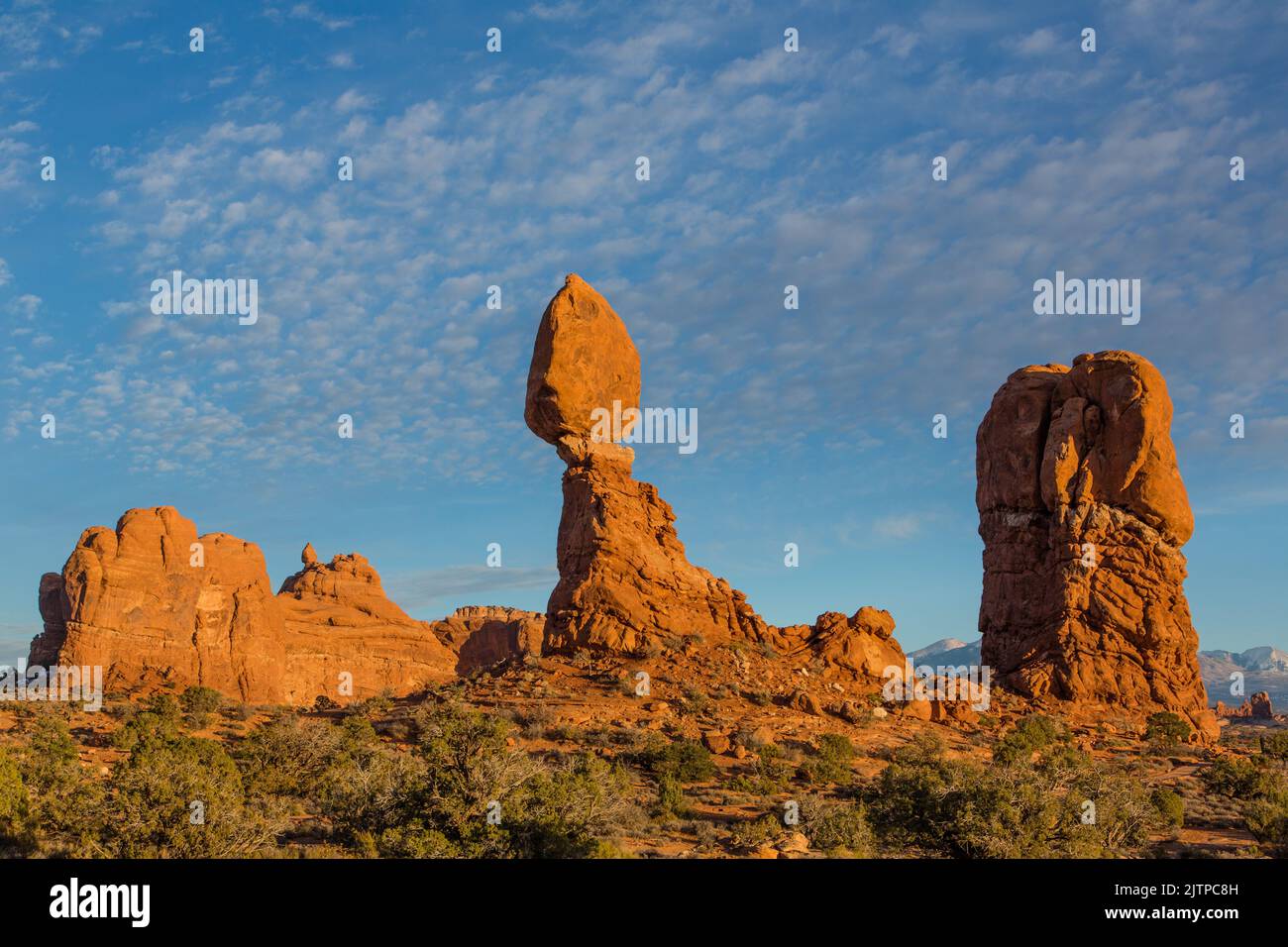 Balanced Rock with its miniature clone, Ham Rock at left on Ham Rock ...