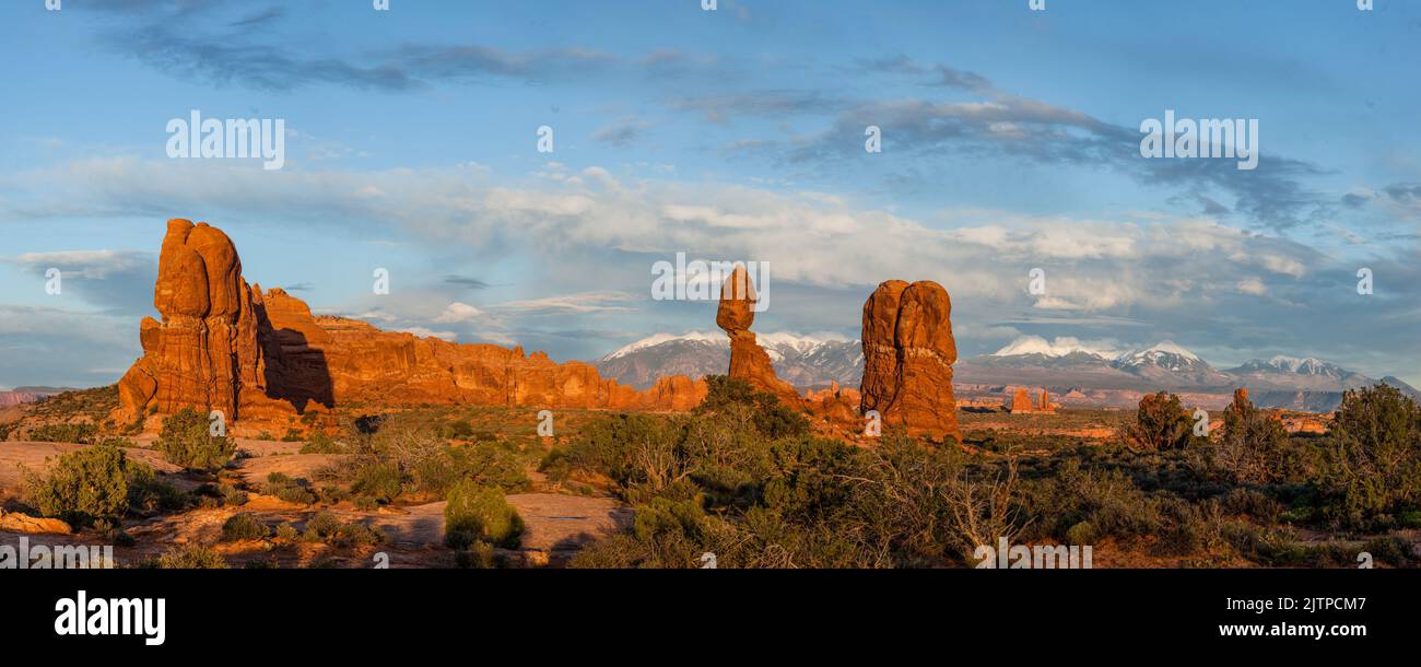 Sunset panorama of Balanced Rock in Arches National Park, Moab, Utah ...
