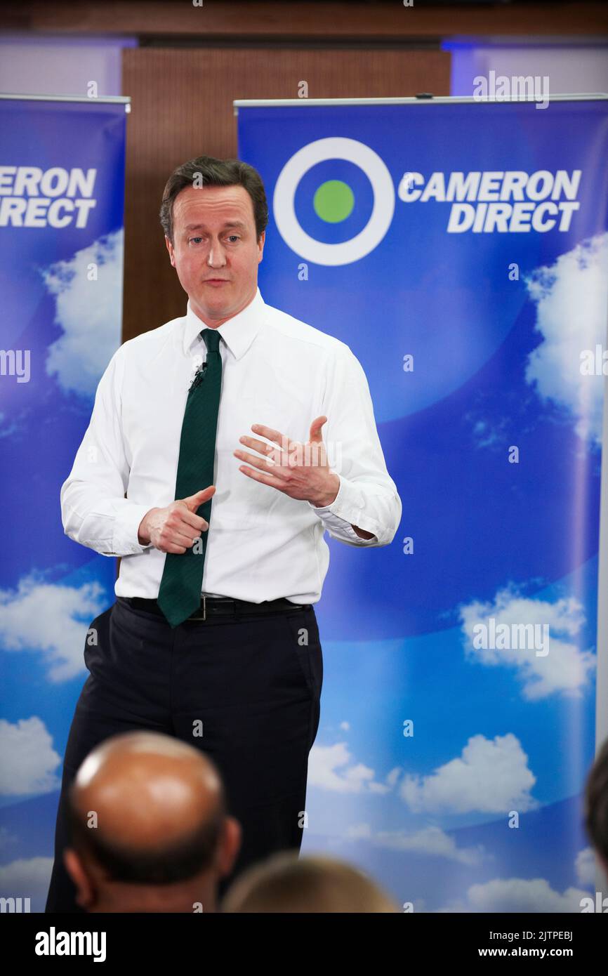 David Cameron speaking at The King's Fund 08/01/10 Stock Photo - Alamy