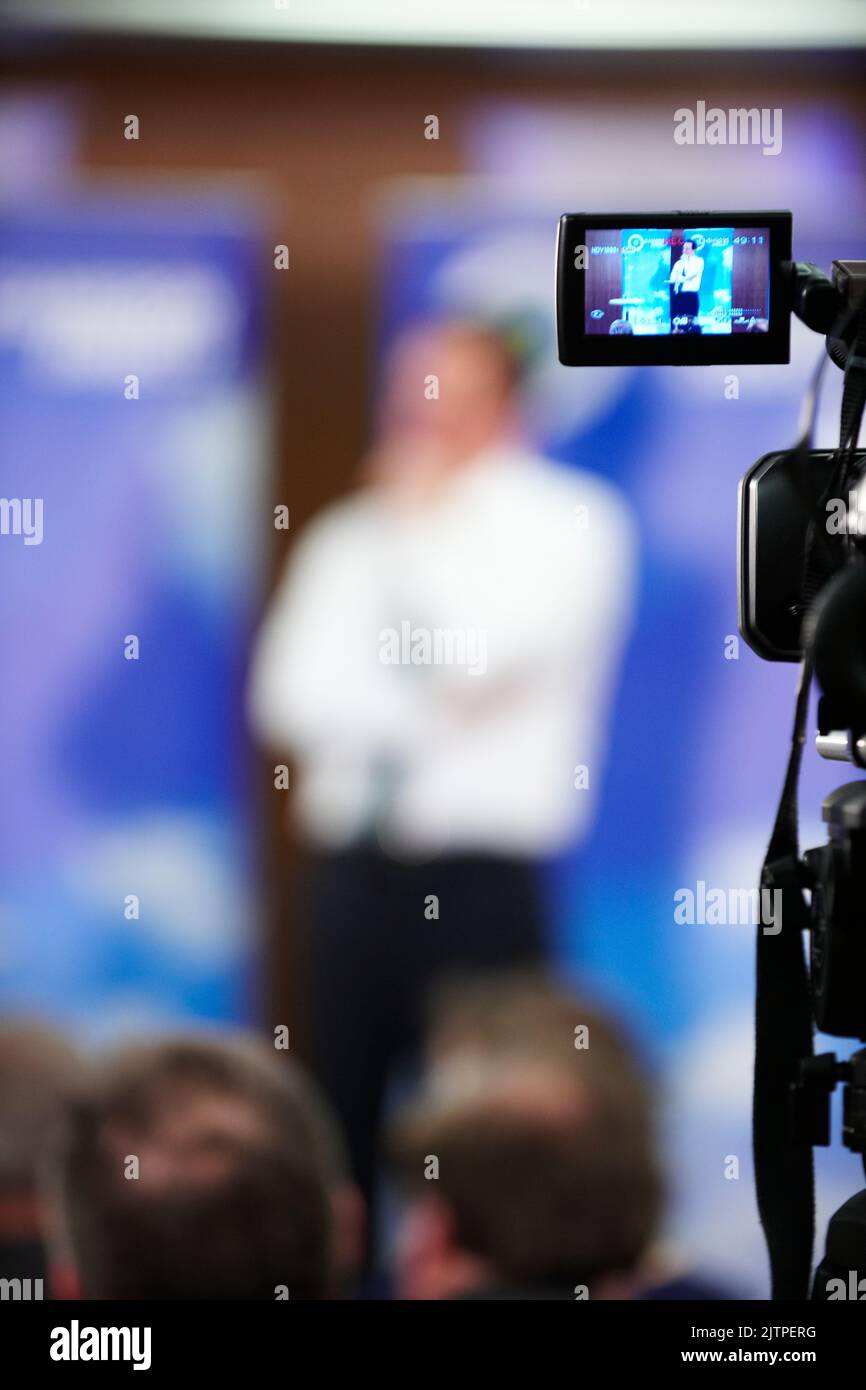 David Cameron speaking at The King's Fund 08/01/10 Stock Photo - Alamy