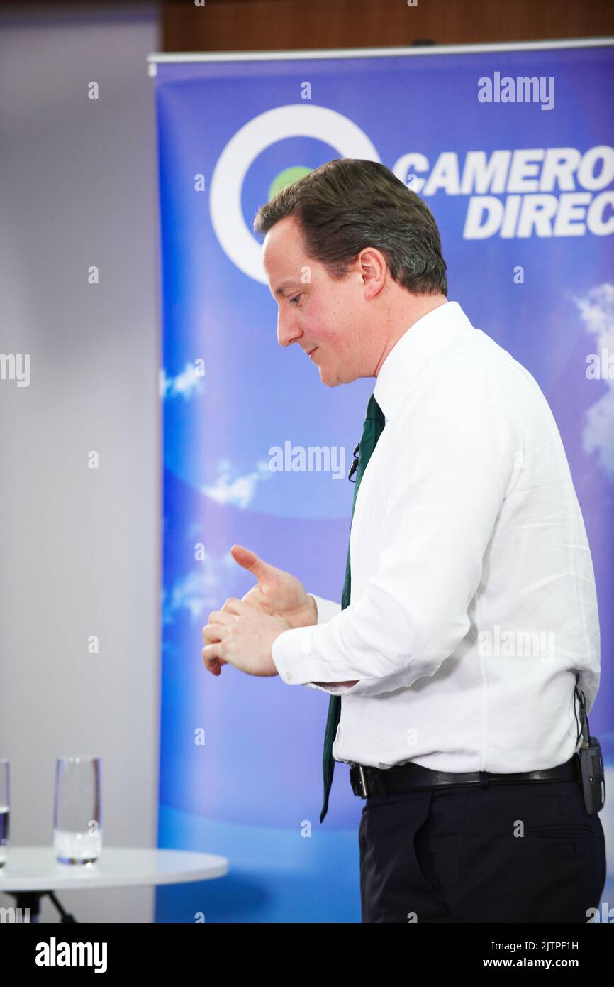 David Cameron speaking at The King's Fund 08/01/10 Stock Photo - Alamy