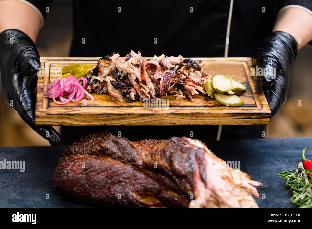 grill restaurant kitchen chef smoked pulled pork Stock Photo - Alamy