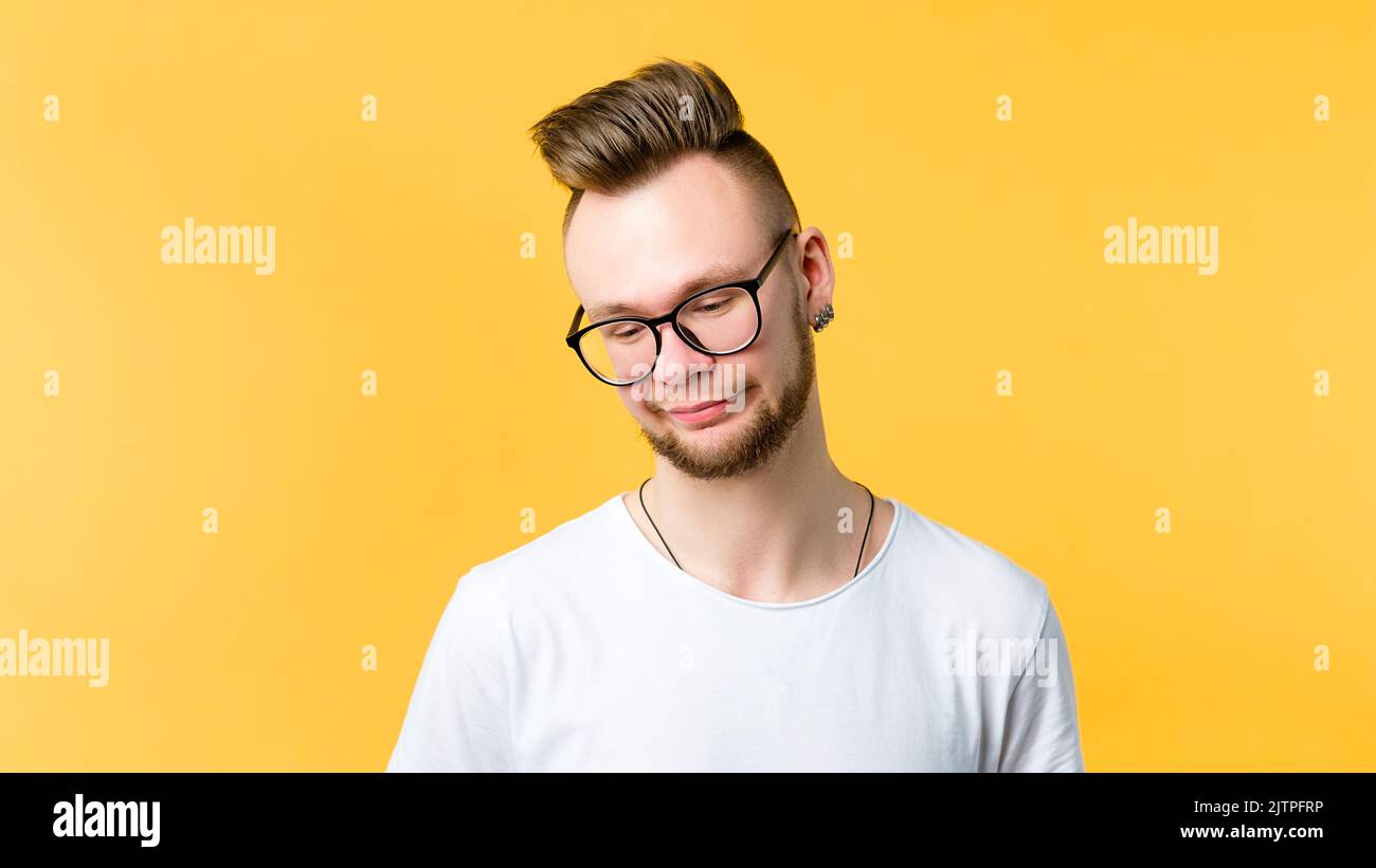 Look of doubt hi-res stock photography and images - Alamy