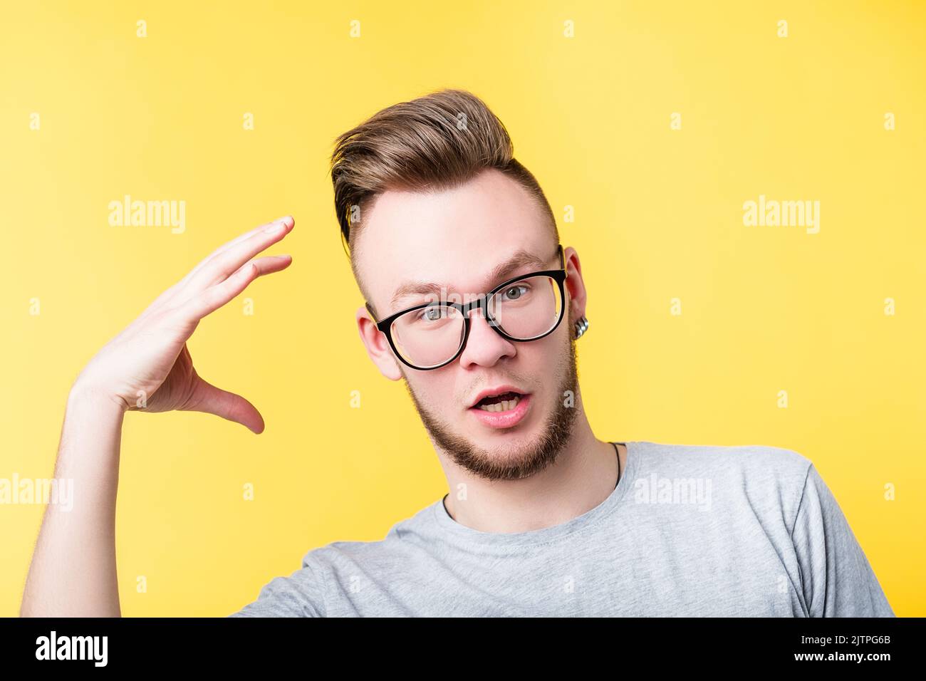 Body language hi-res stock photography and images - Alamy