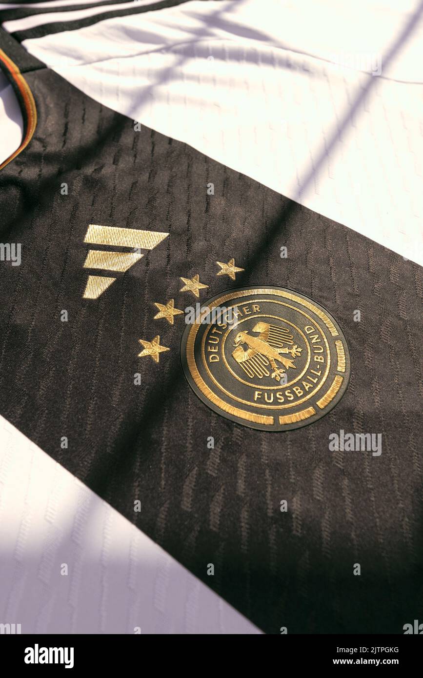 Fifa 22 logo hi-res stock photography and images - Alamy