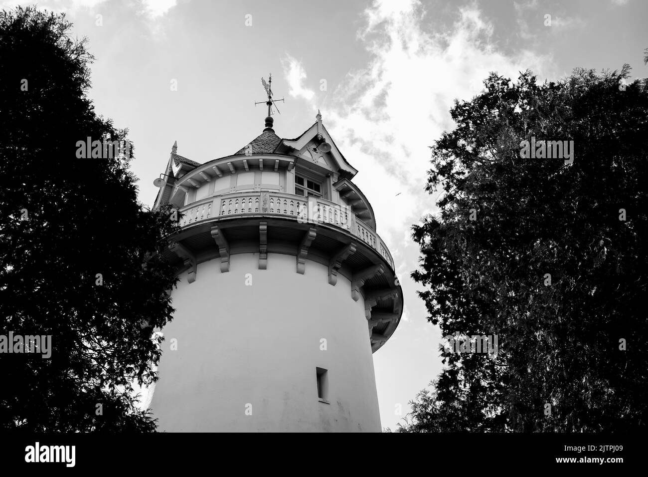 A greyscale shot of a lighthouse Stock Photo - Alamy